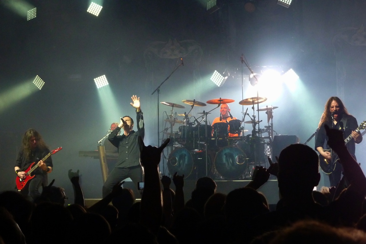 Blind Guardian - play Somewhere Far Beyond - Live | 30th Anniversary ...