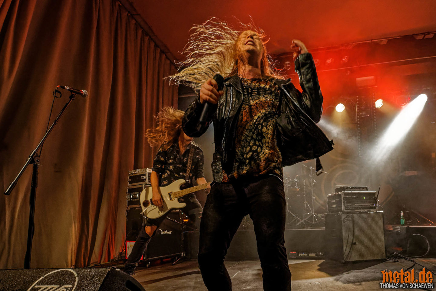 Shiraz Lane - Vibration I Review • metal.de