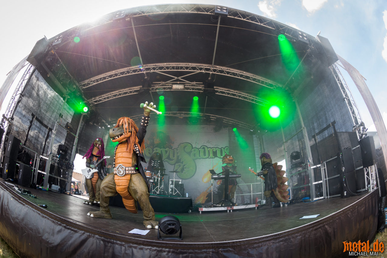 Heavysaurus - Retter Der Welt - Dino-Metal auf metal.de!