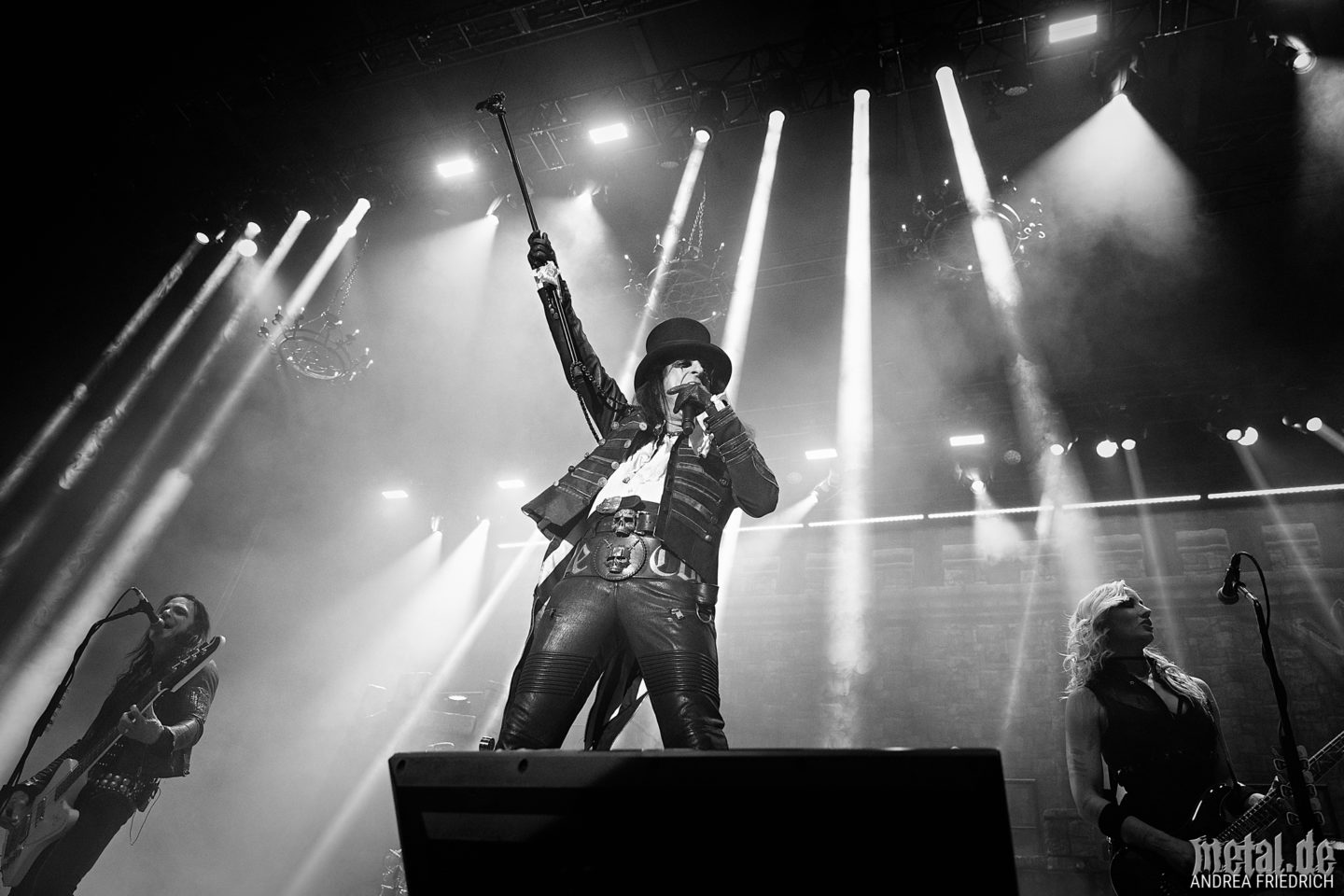 Alice Cooper - Road • die Review zum neuen Album auf metal.de