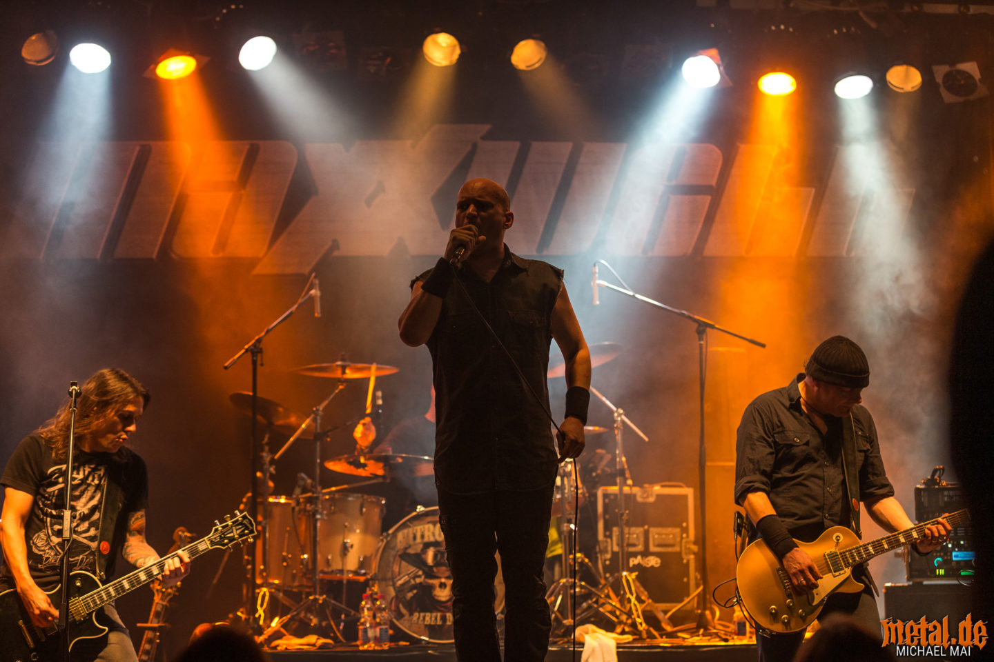 MAXXWELL - Metalized - die ausführliche Review auf metal.de