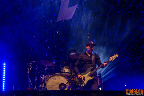 Long Distance Calling - Avoid The Light Review • metal.de