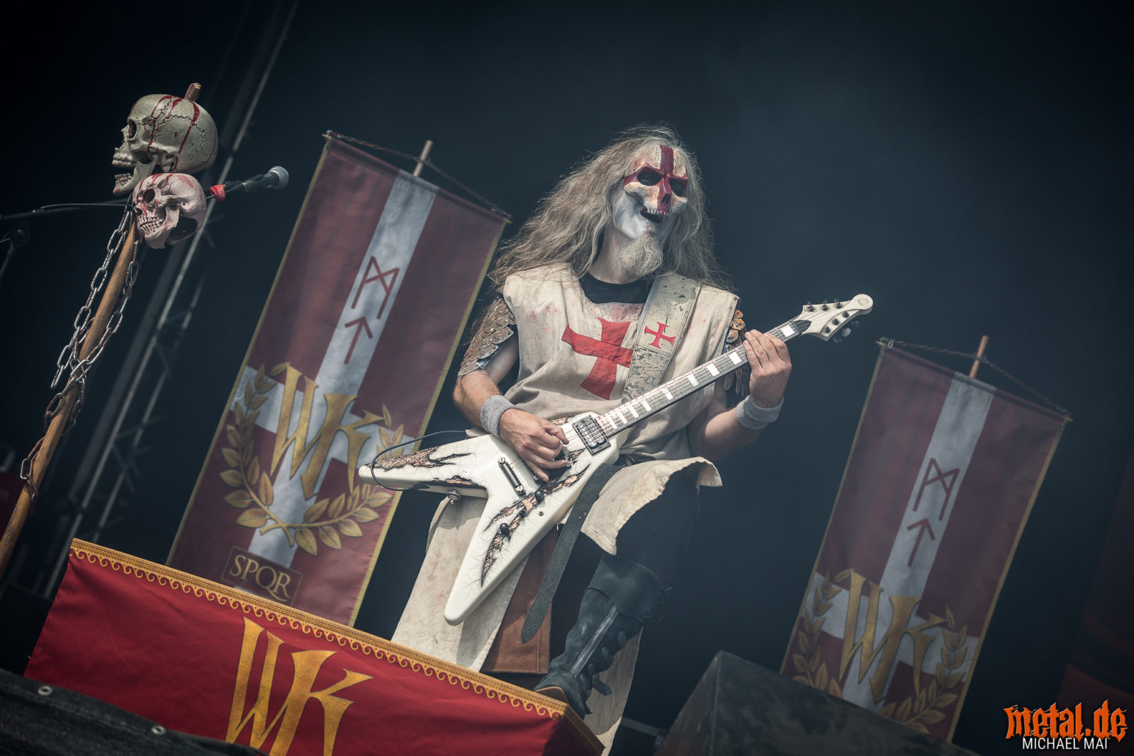 Warkings - For King And Crown Tour 2024: Garage, Saarbrücken • metal.de