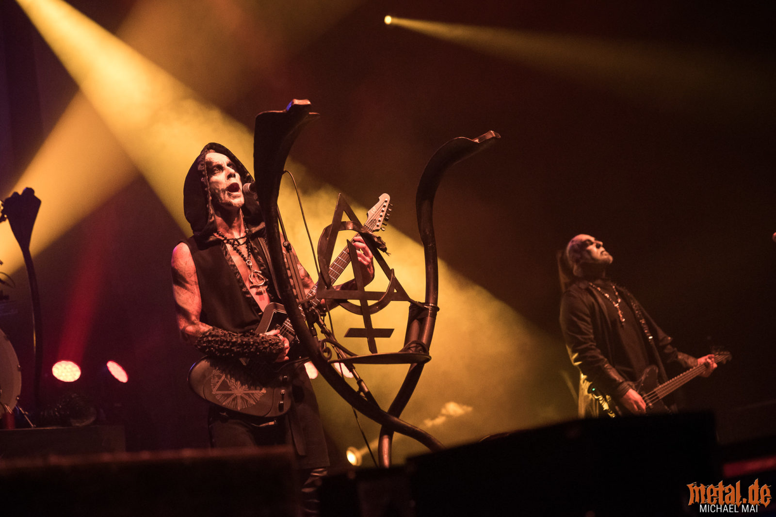Behemoth - neue Single und Video "Off to War!" veröffentlicht • metal.de