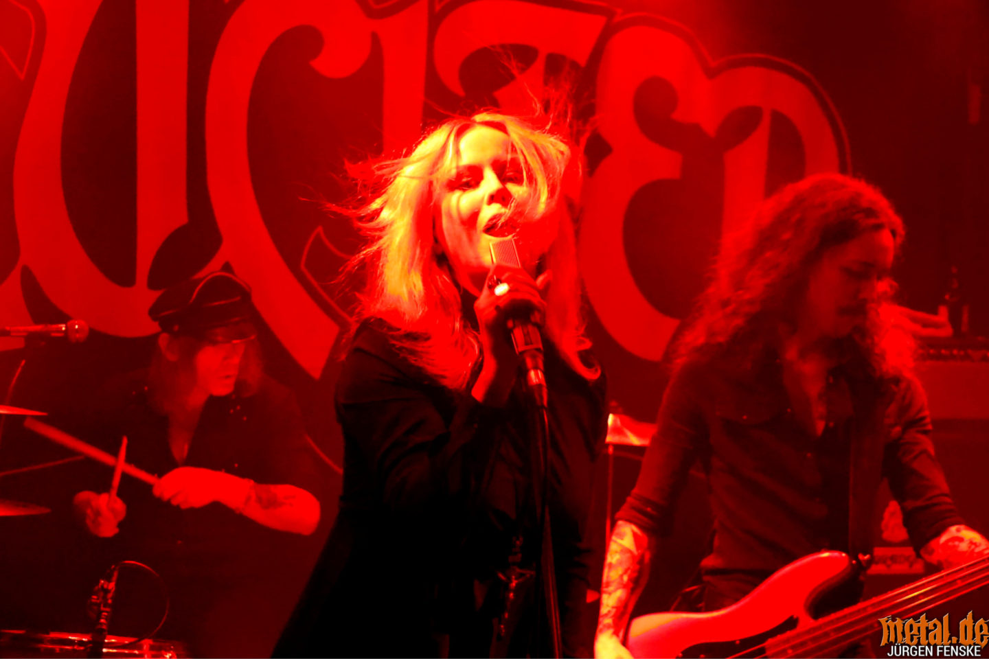 Lucifer – Lucifer V – Heavy Rock Review • metal.de